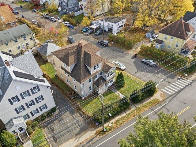 house with 6 bedroom, New Britain CT ES104922120