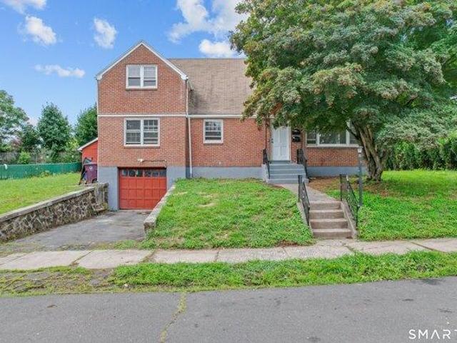 house with 6 bedroom, New Britain CT ES105106023