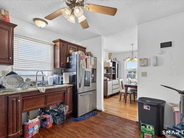 house with 6 bedroom, New Haven CT ES104921923