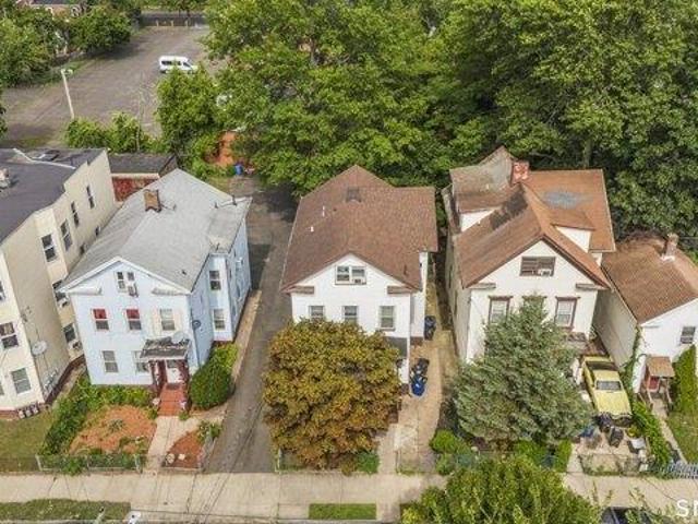 house with 6 bedroom, New Haven CT ES105318605