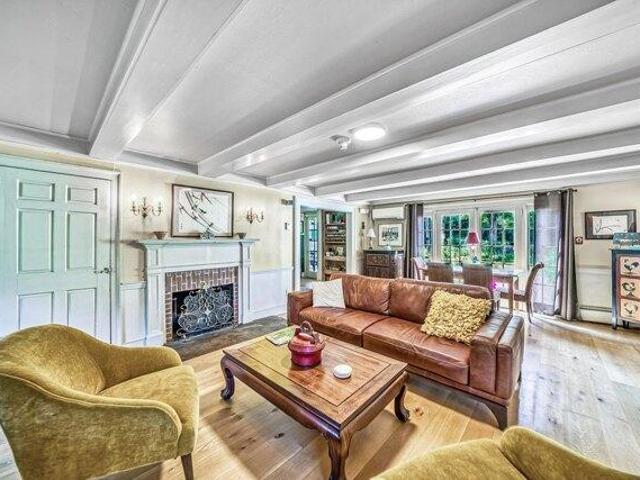 house with 6 bedroom, New London NH ES103018736