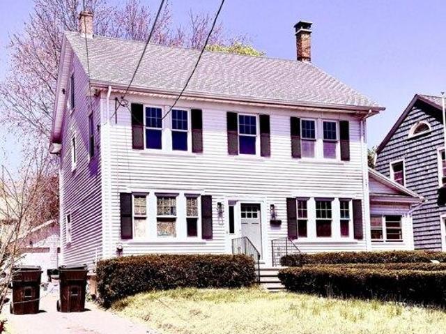 house with 6 bedroom, New London CT DS102029762