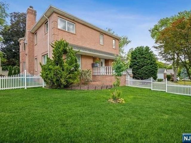 house with 6 bedroom, New Milford NJ ES104608051