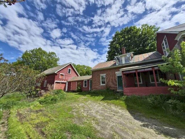 house with 6 bedroom, New Sharon ME ES105126337