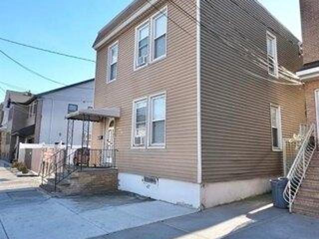 house with 6 bedroom, Newark NJ DLS102826696
