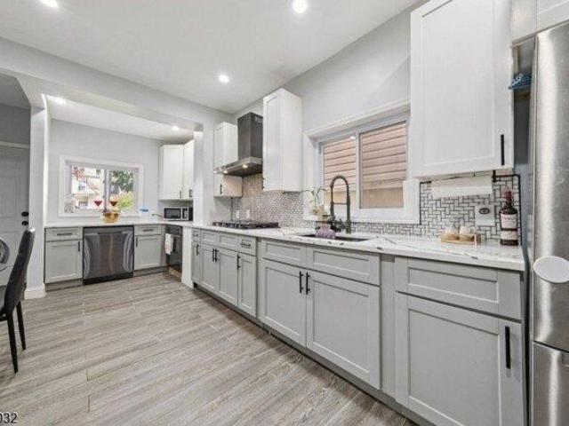 house with 6 bedroom, Newark NJ DS101858209