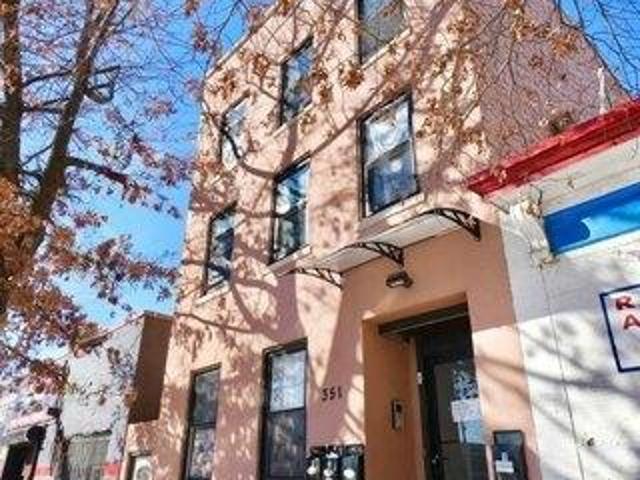 house with 6 bedroom, Newark NJ DS102584998