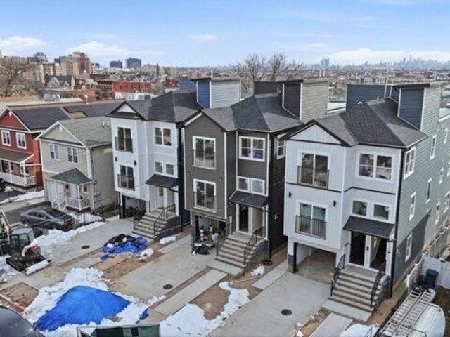 house with 6 bedroom, Newark NJ DS102725604