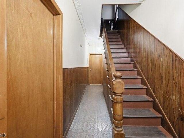 house with 6 bedroom, Newark NJ DS102828100