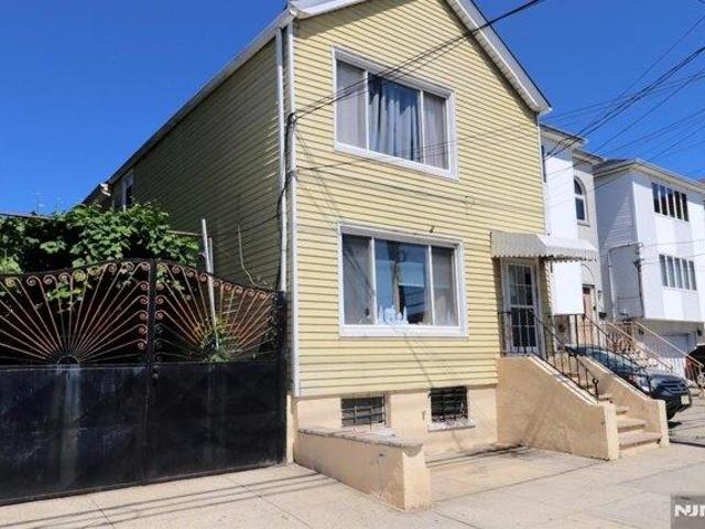 house with 6 bedroom, Newark NJ DS104149065