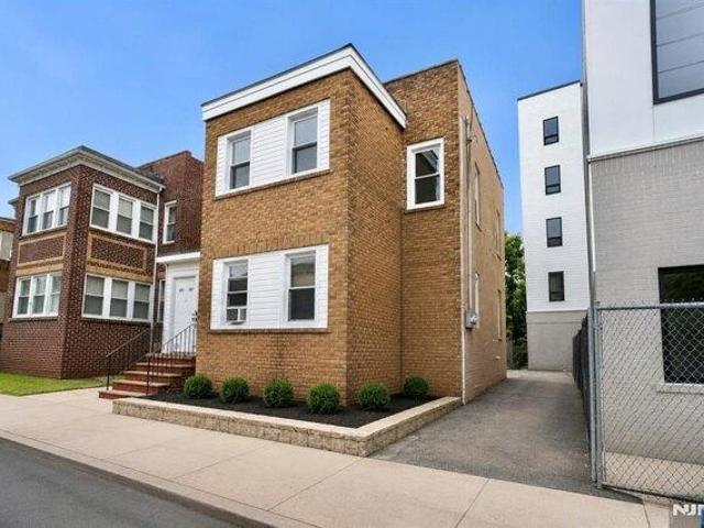 house with 6 bedroom, Newark NJ DS104190278