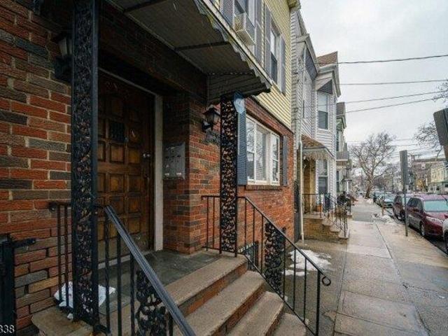 house with 6 bedroom, Newark NJ DS104330256