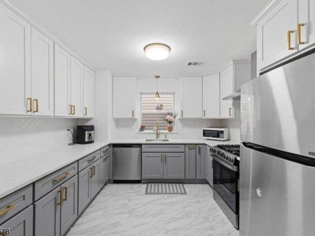 house with 6 bedroom, Newark NJ DS104376843