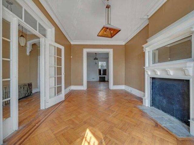 house with 6 bedroom, Newark NJ ES102824863