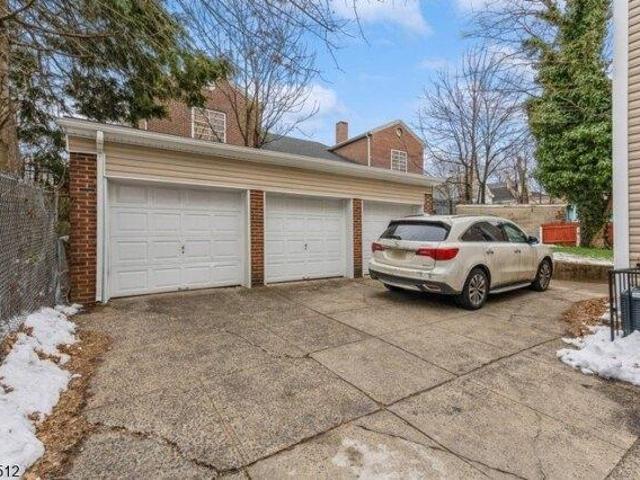 house with 6 bedroom, Newark NJ ES104608286