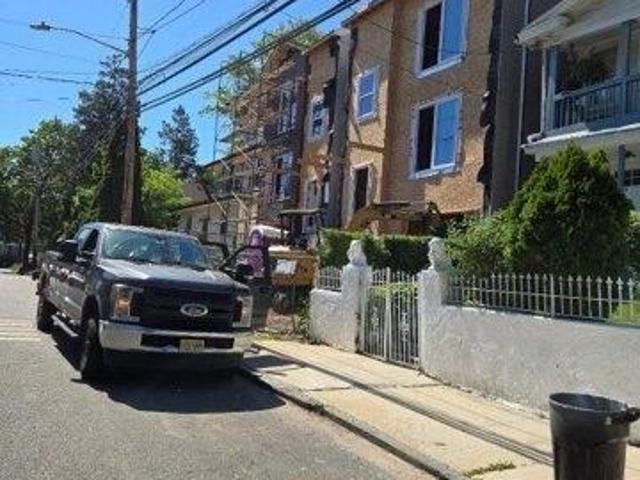 house with 6 bedroom, Newark NJ ES104807401