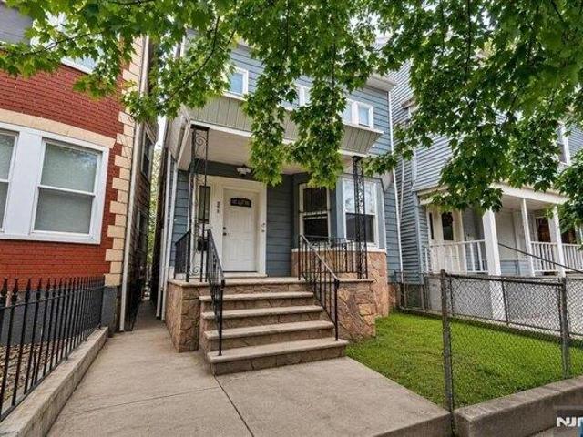house with 6 bedroom, Newark NJ ES104808833