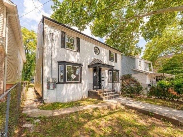 house with 6 bedroom, Newark NJ ES105123238