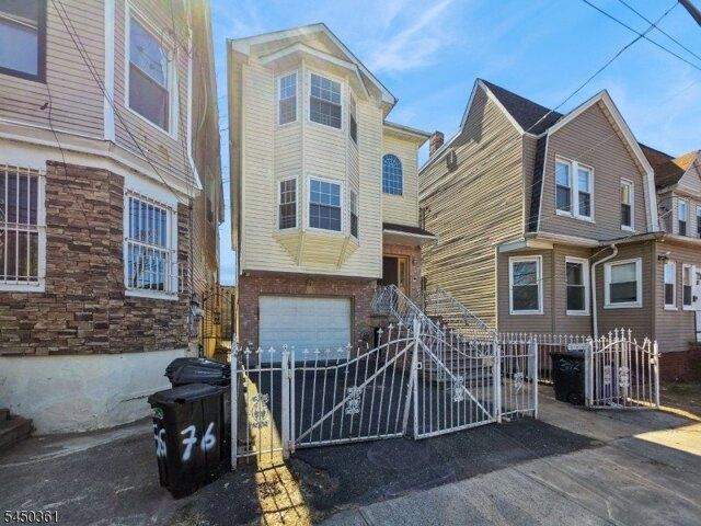 house with 6 bedroom, Newark NJ ES105203057