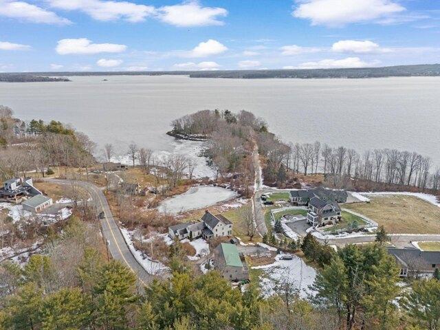 house with 6 bedroom, Newmarket NH DS101895705