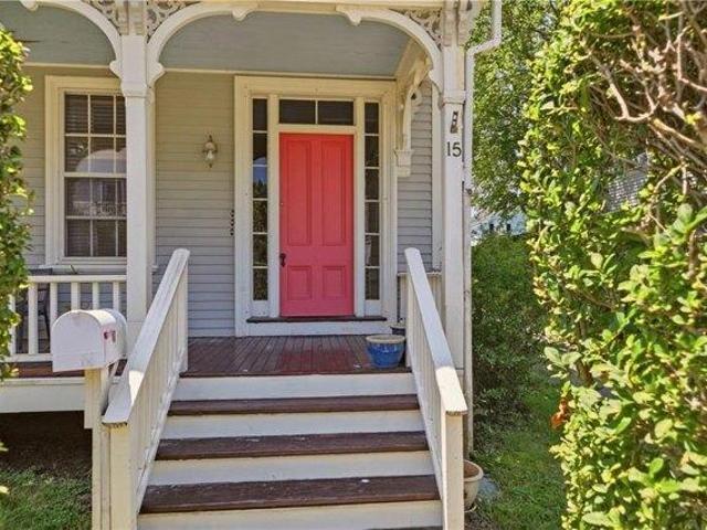 house with 6 bedroom, Newport RI DS104234011