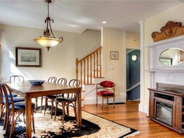 house with 6 bedroom, Newport RI ES103036320