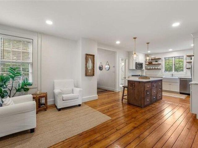 house with 6 bedroom, Newport RI ES103494836