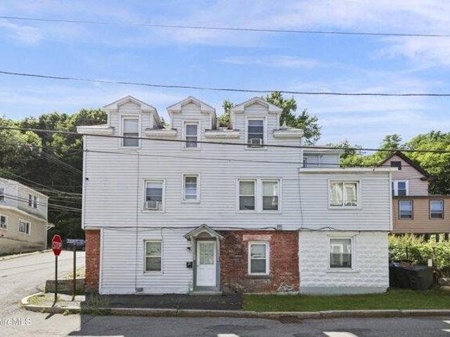house with 6 bedroom, North Adams MA DS104079221