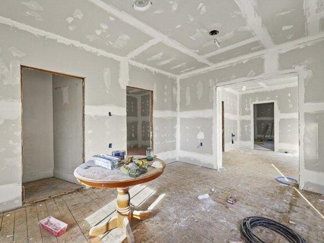 house with 6 bedroom, North Adams MA ES104834790
