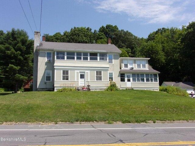 house with 6 bedroom, North Adams MA ES105058818