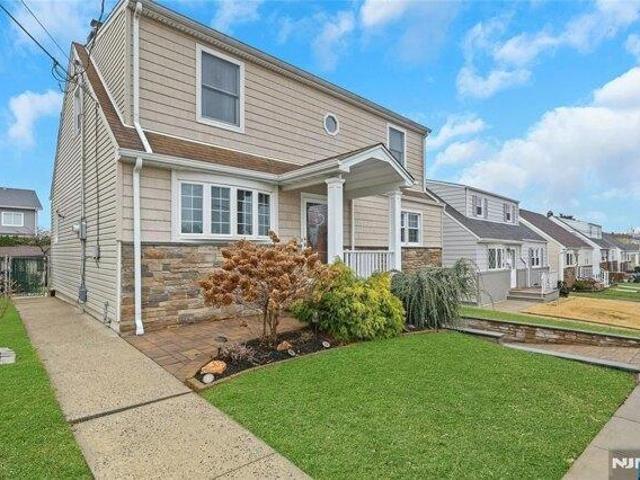 house with 6 bedroom, North Arlington NJ DLS102316635