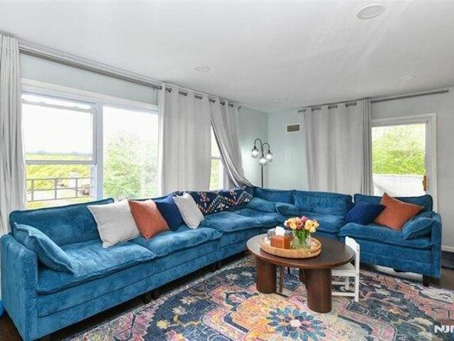 house with 6 bedroom, North Arlington NJ DS102256453