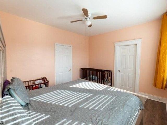 house with 6 bedroom, North Bergen NJ DS101750836