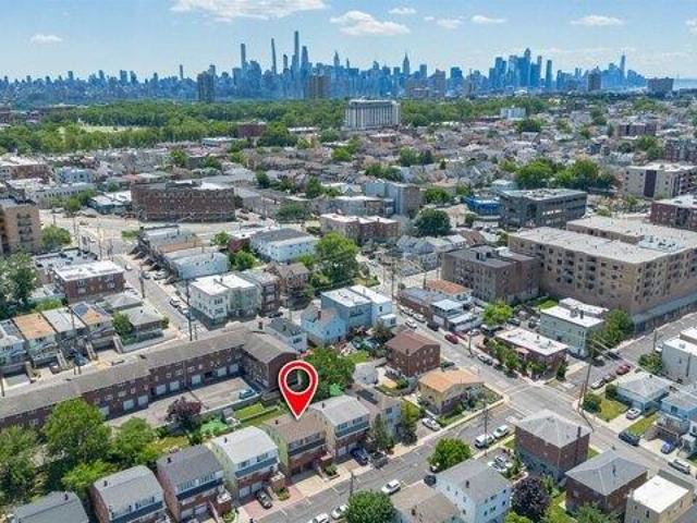 house with 6 bedroom, North Bergen NJ DS104477498