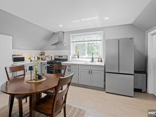 house with 6 bedroom, North Bergen NJ ES103159625