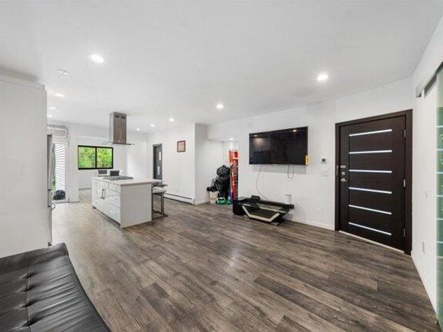 house with 6 bedroom, North Bergen NJ ES104832892