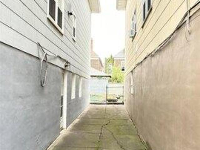 house with 6 bedroom, North Bergen NJ ES104848413