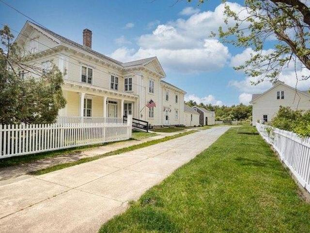 house with 6 bedroom, North Kingstown RI DS104296754