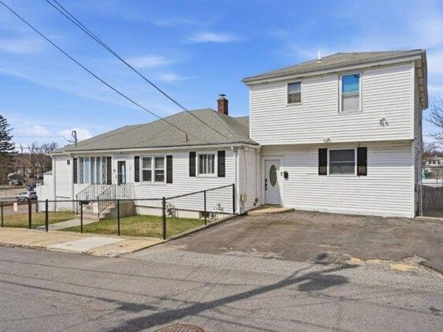 house with 6 bedroom, North Providence RI DS103073044