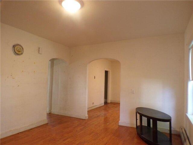 house with 6 bedroom, North Providence RI ES105115830