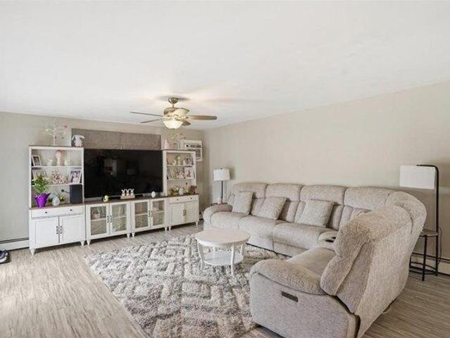 house with 6 bedroom, North Providence RI ES103851086