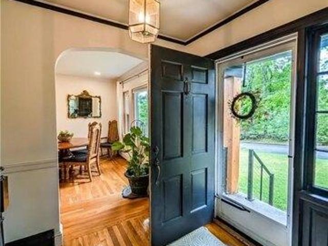 house with 6 bedroom, North Smithfield RI ES104852694