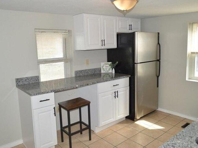 house with 6 bedroom, Northbridge MA DS102119659