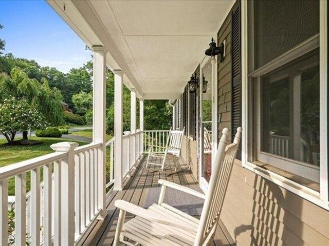 house with 6 bedroom, Northbridge MA DS102369679