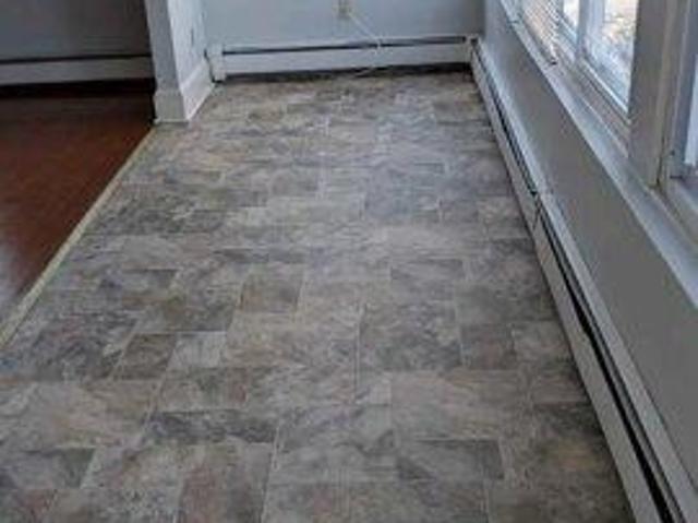 house with 6 bedroom, Norwich CT DLS102824909