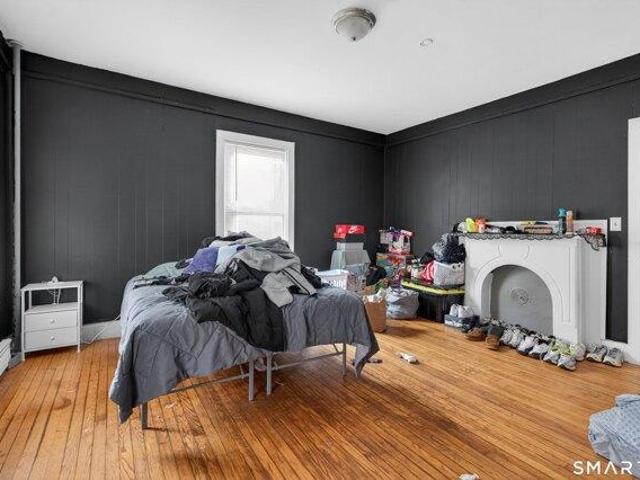 house with 6 bedroom, Norwich CT ES104541283