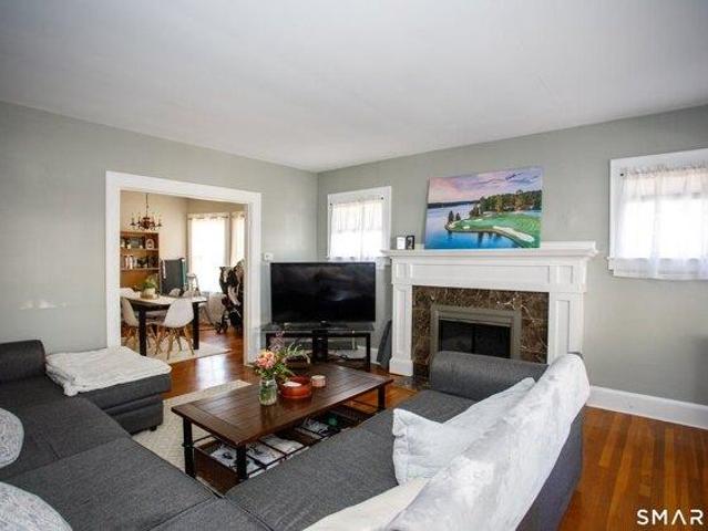 house with 6 bedroom, Norwich CT ES103188201