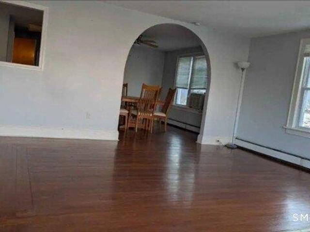 house with 6 bedroom, Norwich CT ES103499333