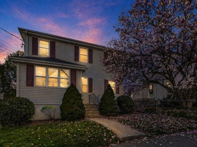 house with 6 bedroom, Norwood MA DLS102859779