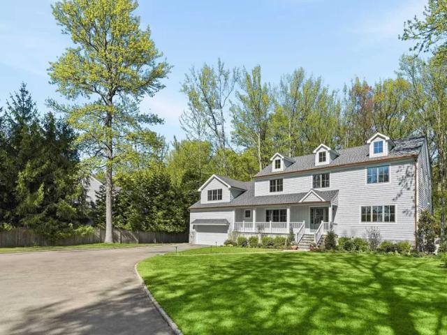 house with 6 bedroom, NY NY DLS102244226